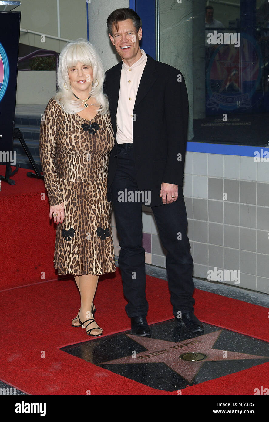 Randy Travis (with wife Elizabeth) received the 2264th star on the ...