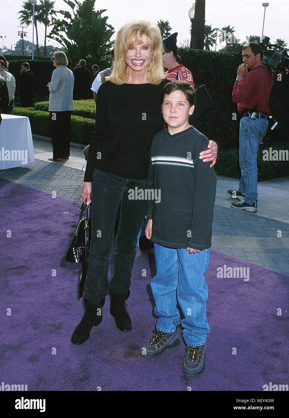Loni anderson with family hi-res stock photography and images - Alamy