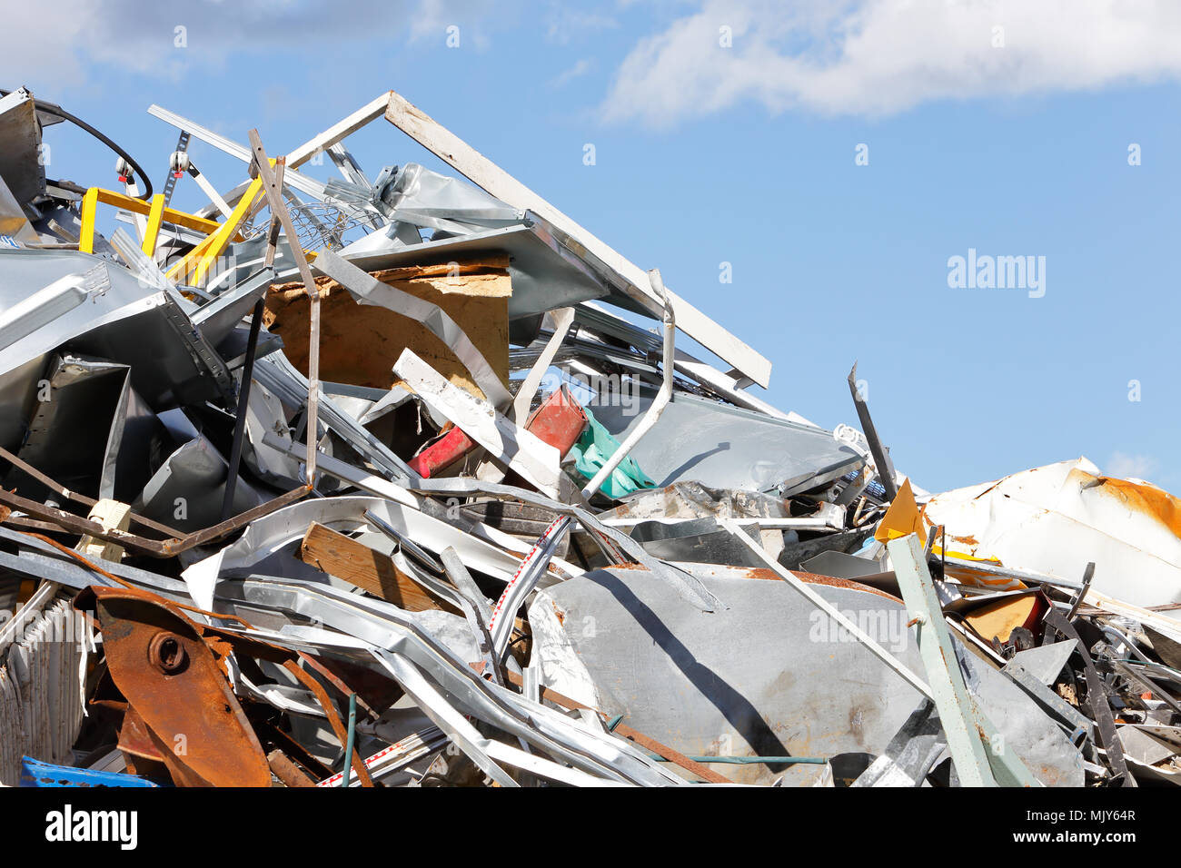 A pile of srap metal for recycling Stock Photo - Alamy