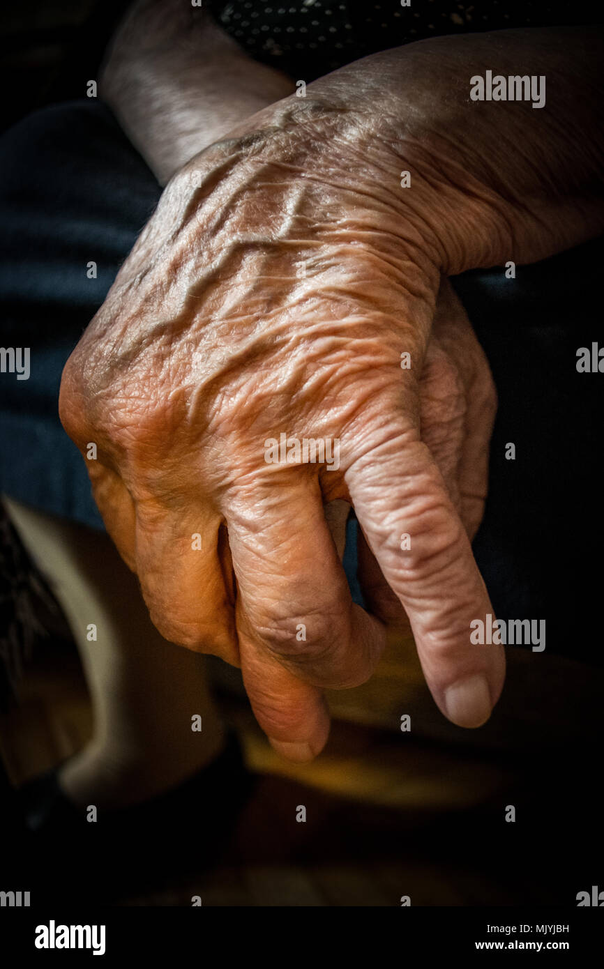 old people hands Stock Photo - Alamy