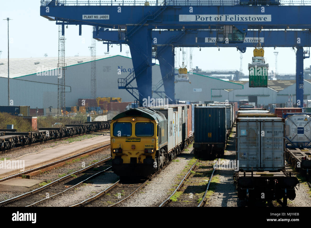 Freightliner terminal containers railway hi-res stock photography and ...