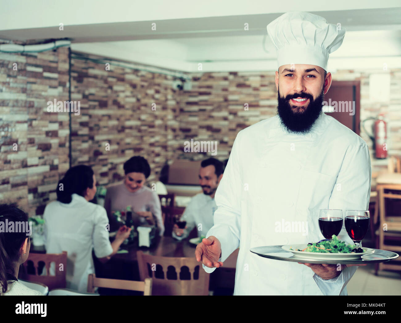 Young chef demonstration hi-res stock photography and images - Alamy