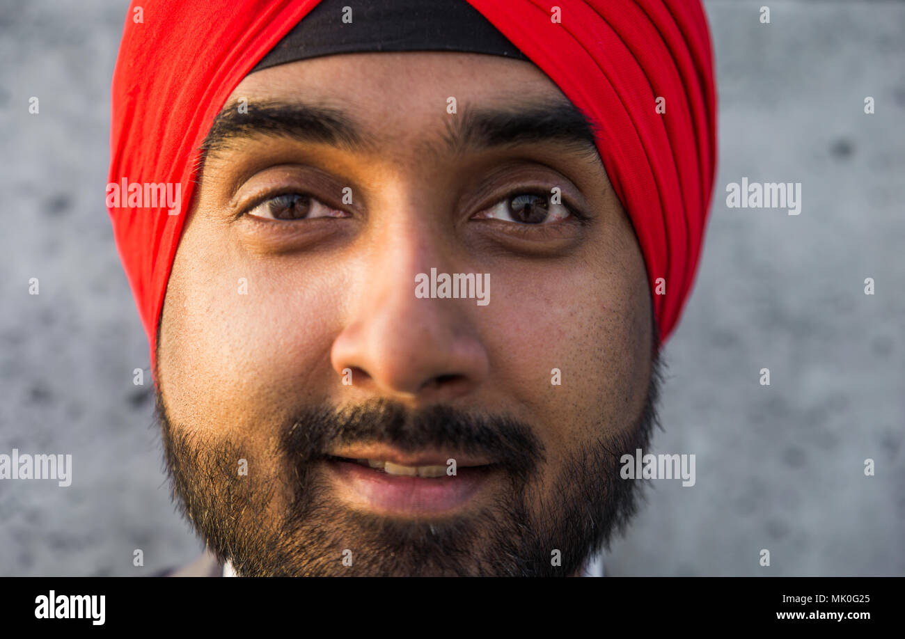 Handsome punjabi man hi-res stock photography and images - Alamy