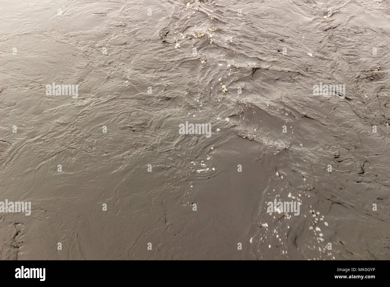 Dark water background hi-res stock photography and images - Alamy