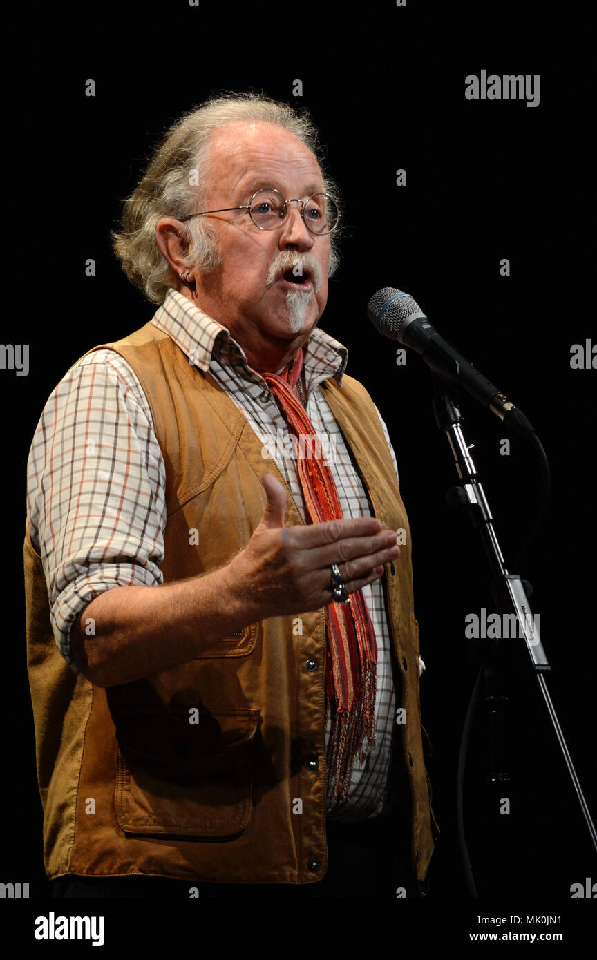 Mike harding hi-res stock photography and images - Alamy