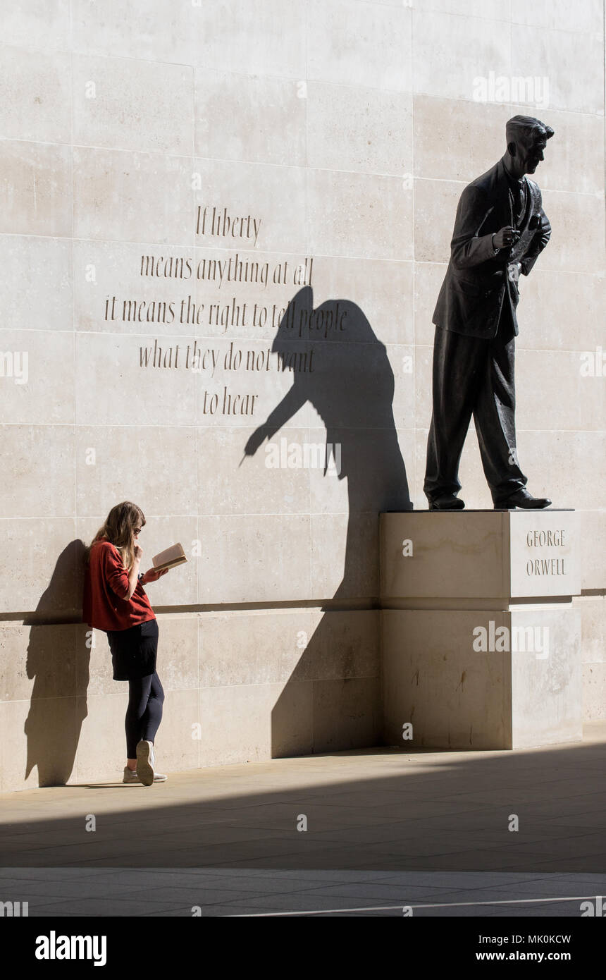 George orwells book 1984 hi-res stock photography and images - Alamy