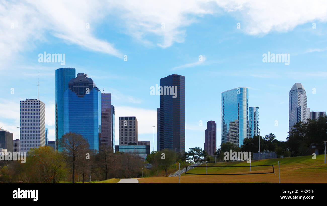 Houston skyline and memorial park hi-res stock photography and images ...