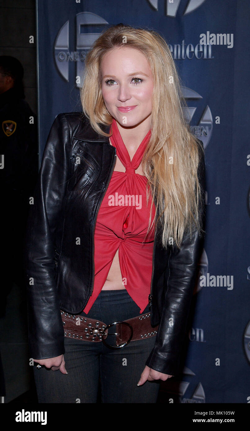 Jewel at the opening of One Seven at Hollywood & Highland in Los ...