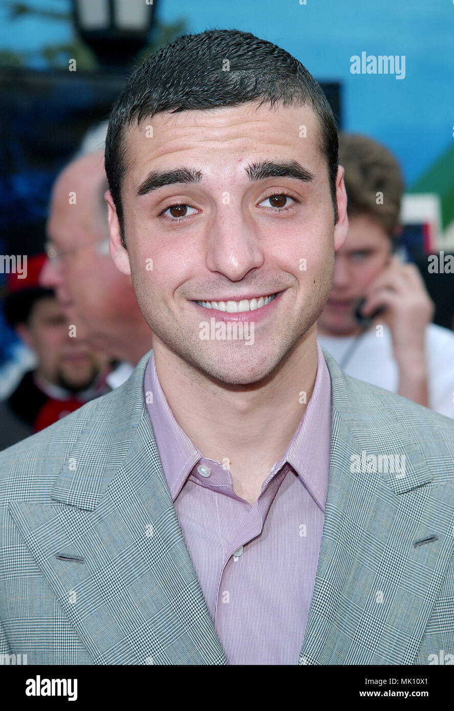 David Krumholtz arriving at the Santa Clause 2 premiere at the El ...
