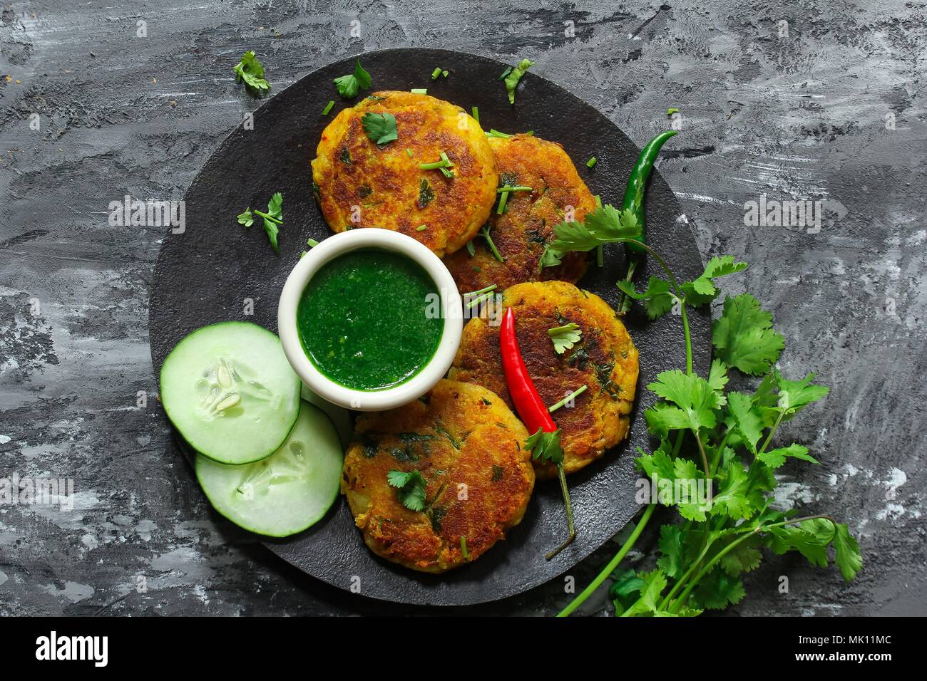 Aloo tikki hi-res stock photography and images - Alamy