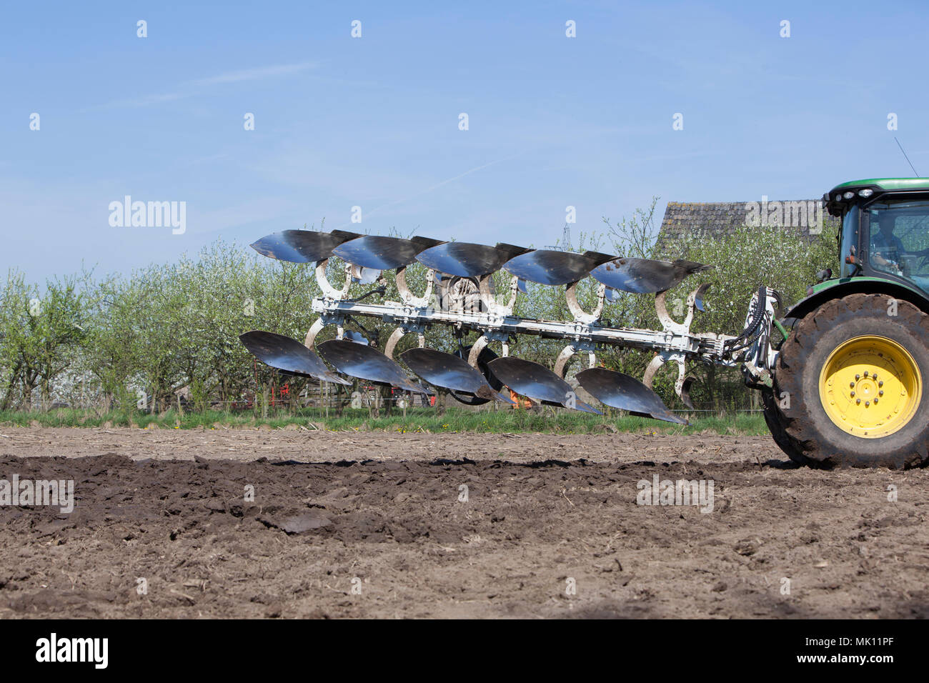 Chisel plow hi-res stock photography and images - Alamy