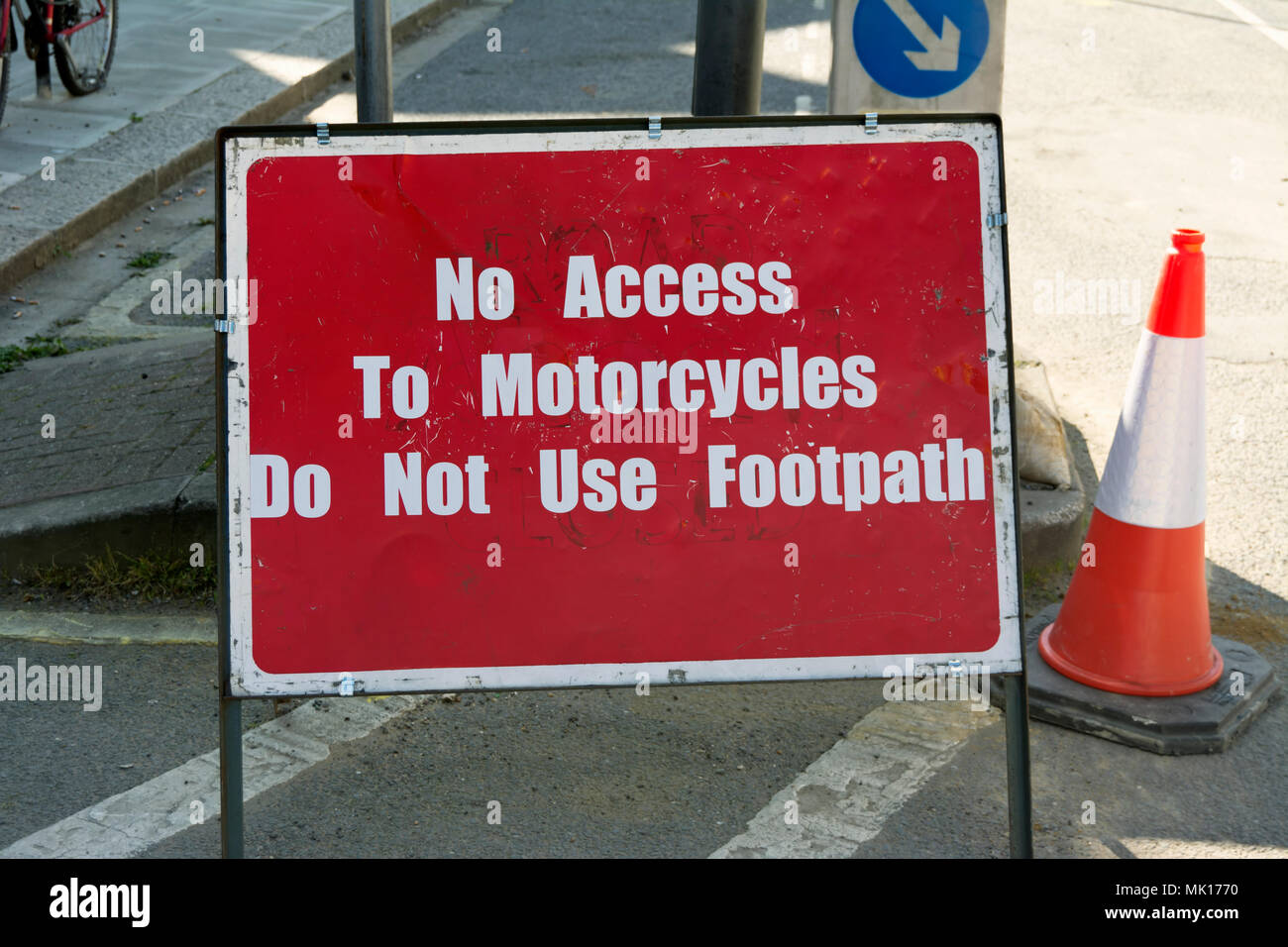 No motorcycles sign hi-res stock photography and images - Alamy