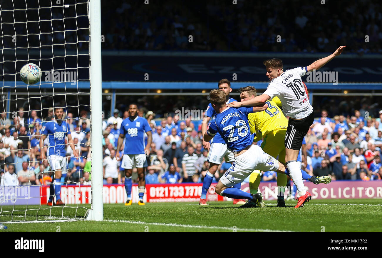 Fulham's Tom Cairney scores his side's first goal of the game during ...
