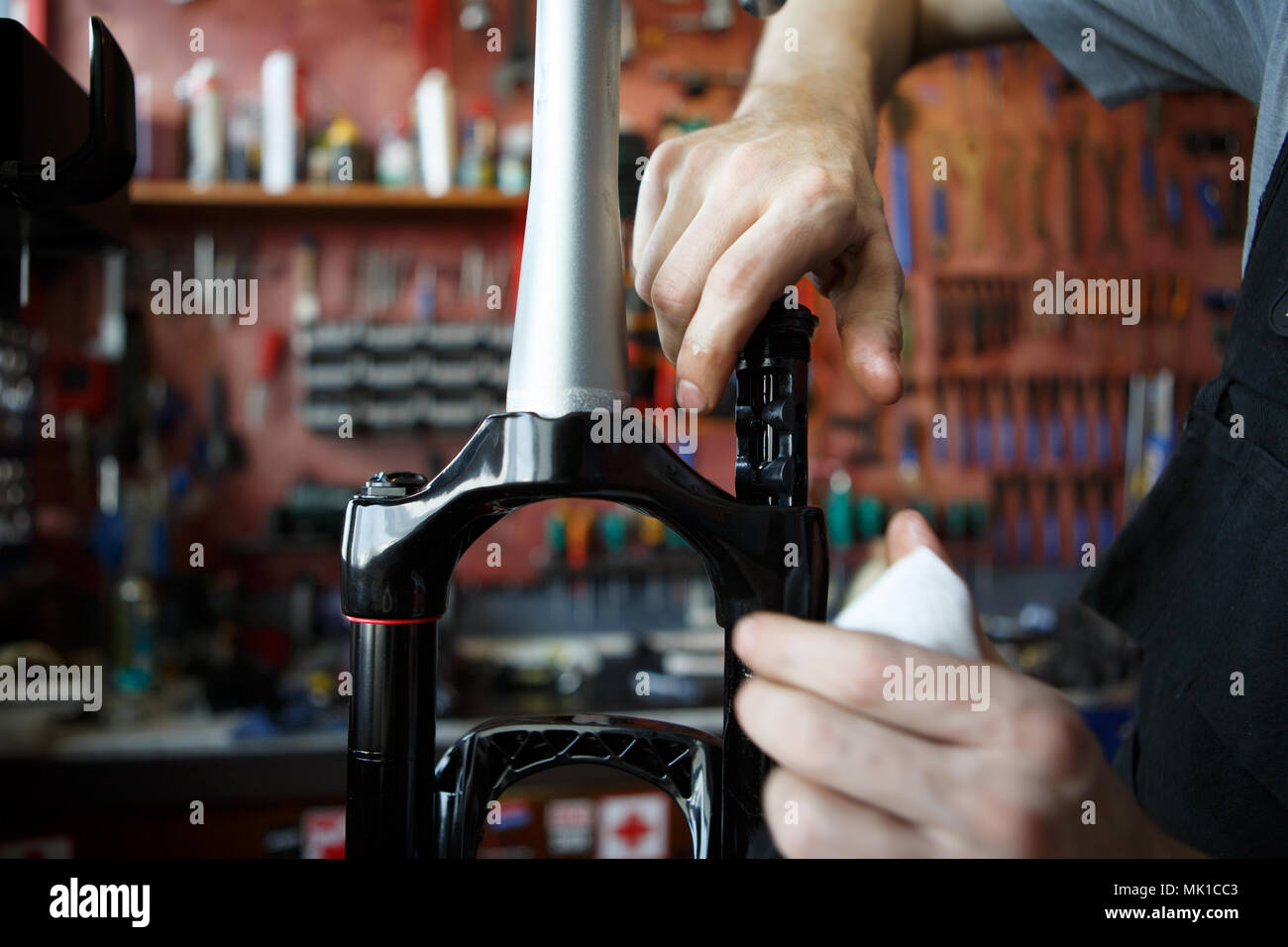Bicycle frame improvement hi-res stock photography and images - Alamy