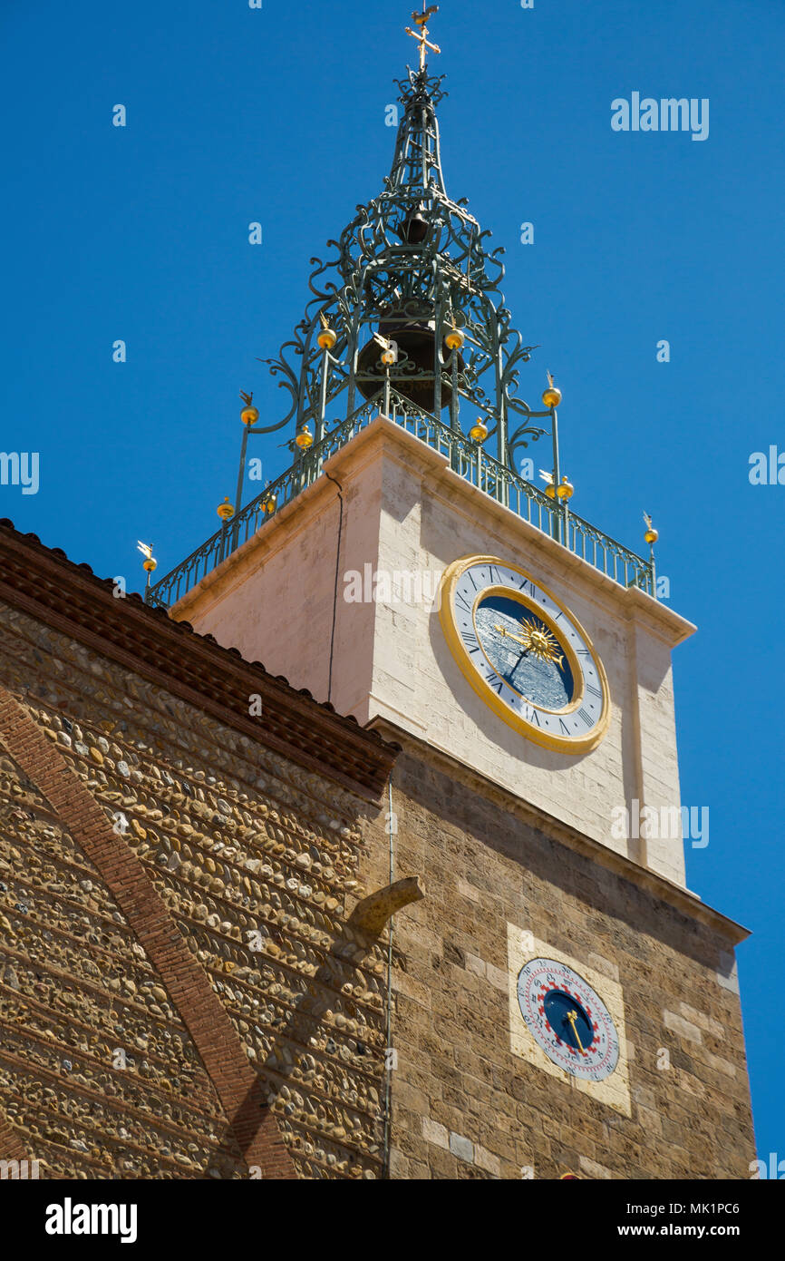 Catalan flags hanging at medieval Cathedral Basilica of Saint John the ...
