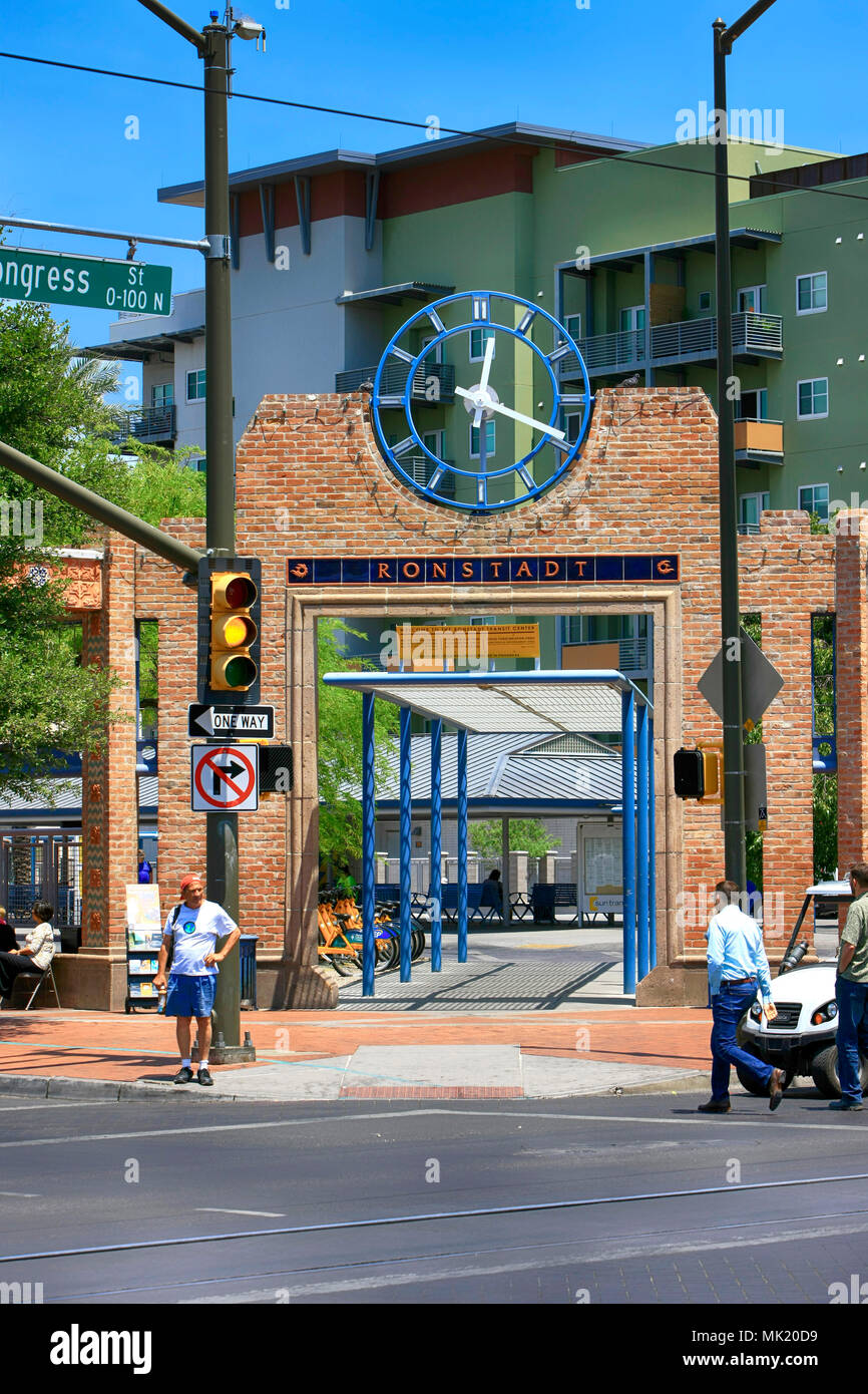 Ronstadt hi-res stock photography and images - Alamy