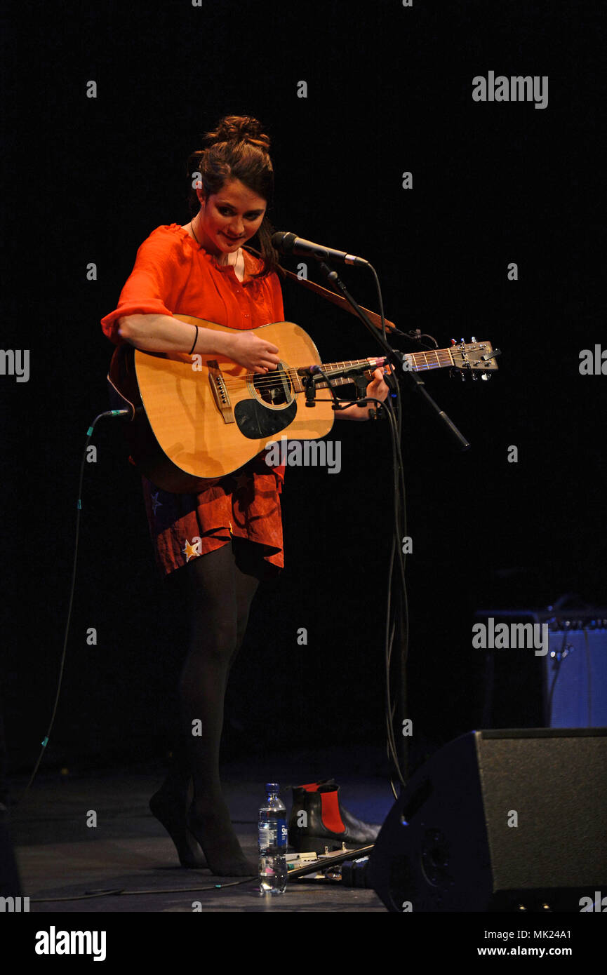 Rachel Sermanni Scottish folk musician soloist playing at Mareel in ...