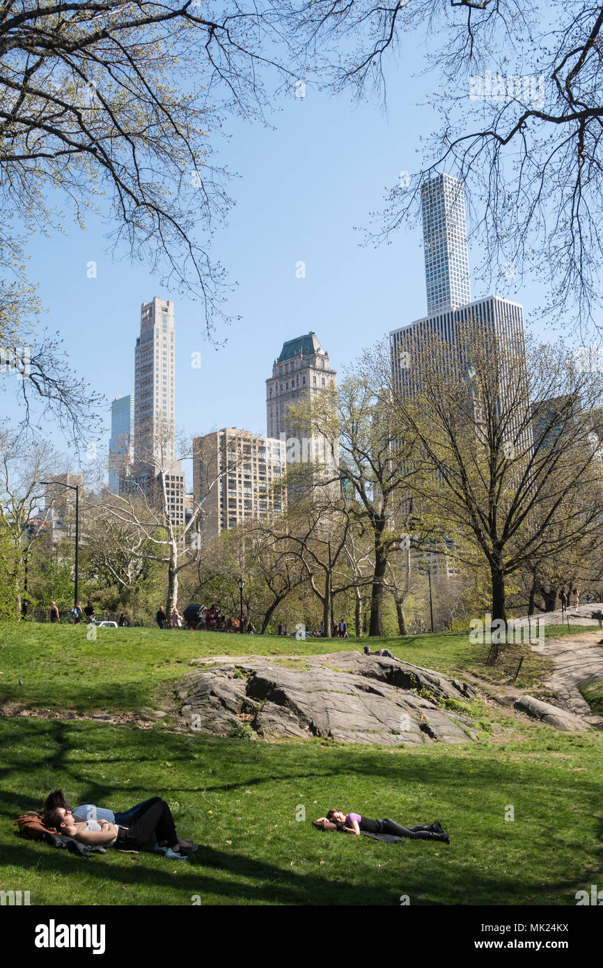 Nap in sun hi-res stock photography and images - Alamy