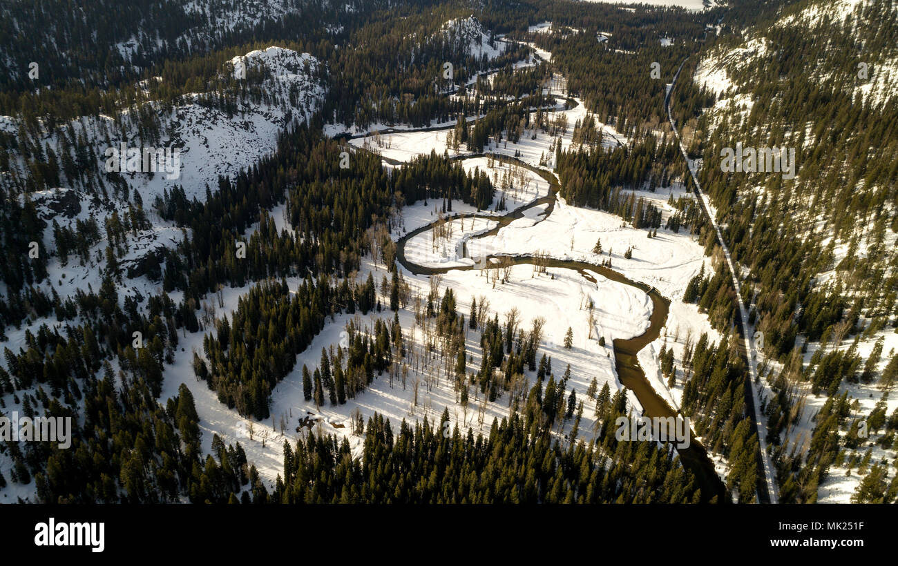 Meandering highway hi-res stock photography and images - Alamy