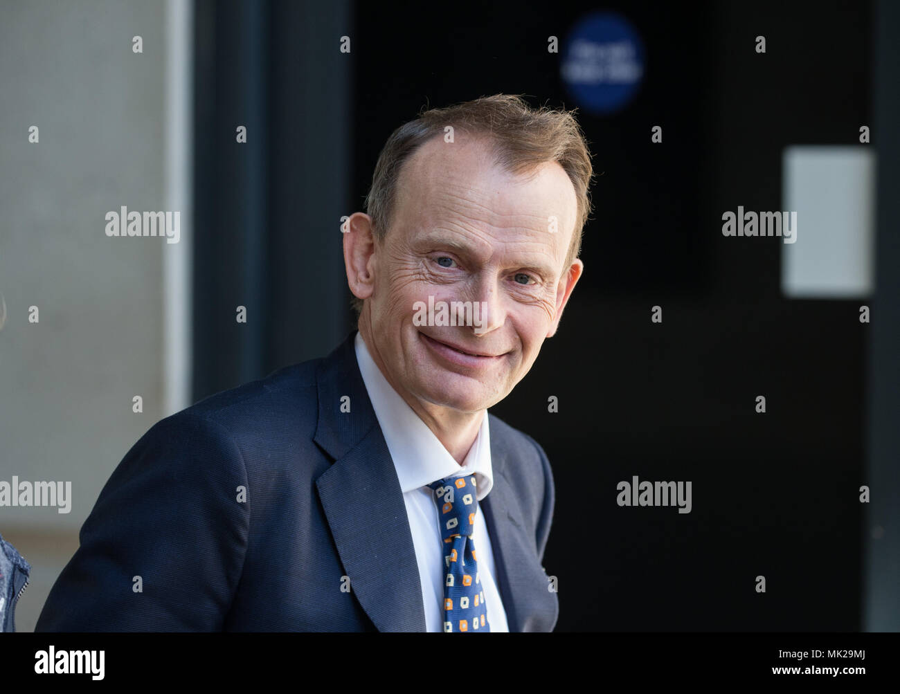 Nick robinson bbc hi-res stock photography and images - Alamy