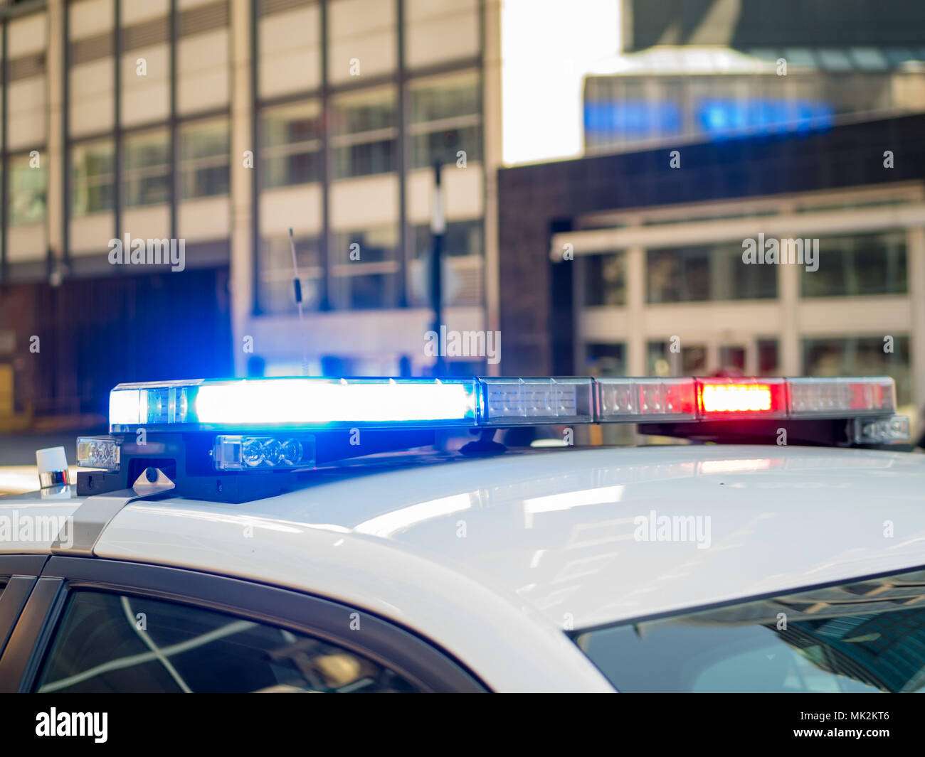 Law enforcement officer responds hi-res stock photography and images ...