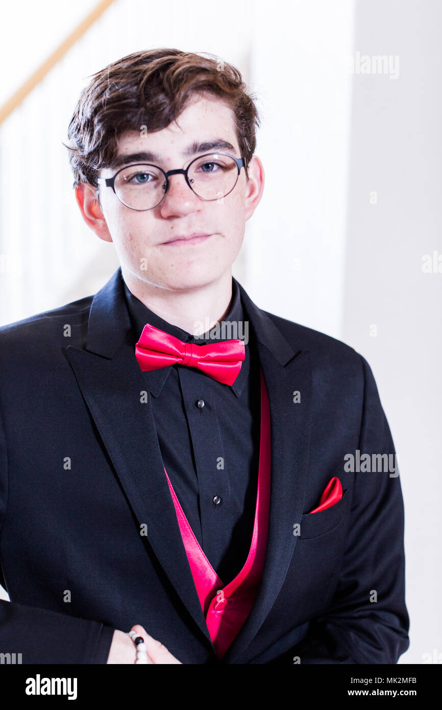 Teenager in tuxedo before his senior prom Stock Photo - Alamy