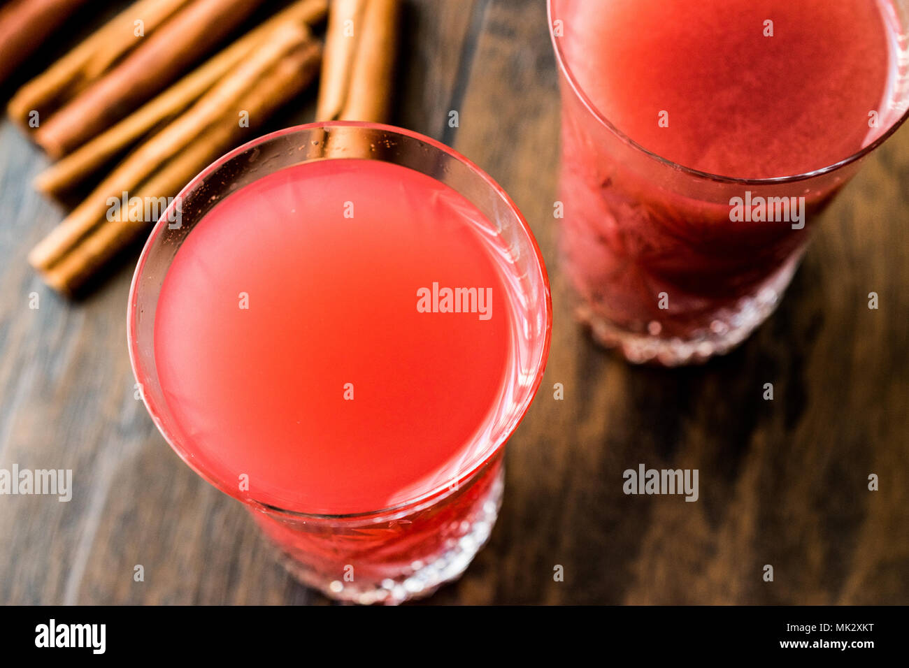 Kizilcik serbeti / Cranberry Sherbet with cinnamon sticks. Ramadan ...