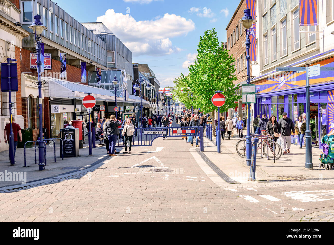 Hew road Gravesend the main shopping street in the town Stock Photo - Alamy