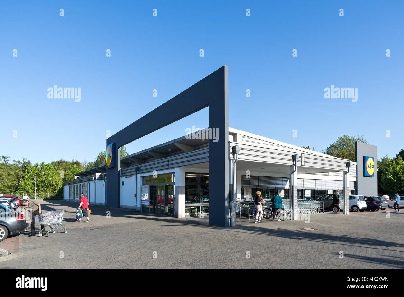 Lidl germany hi-res stock photography and images - Alamy