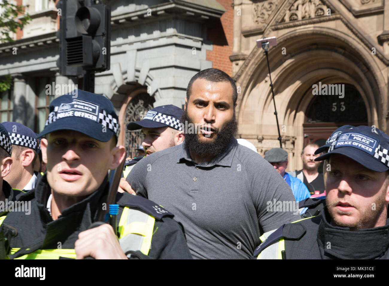 Police hijab uk hi-res stock photography and images - Alamy