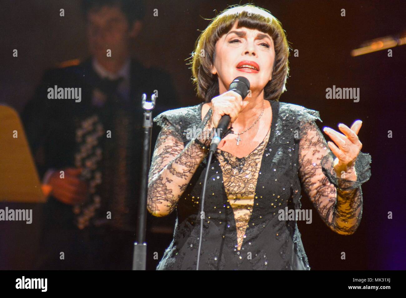 Duesseldorf, Deutschland. 04th May, 2018. Mireille Mathieu the french ...