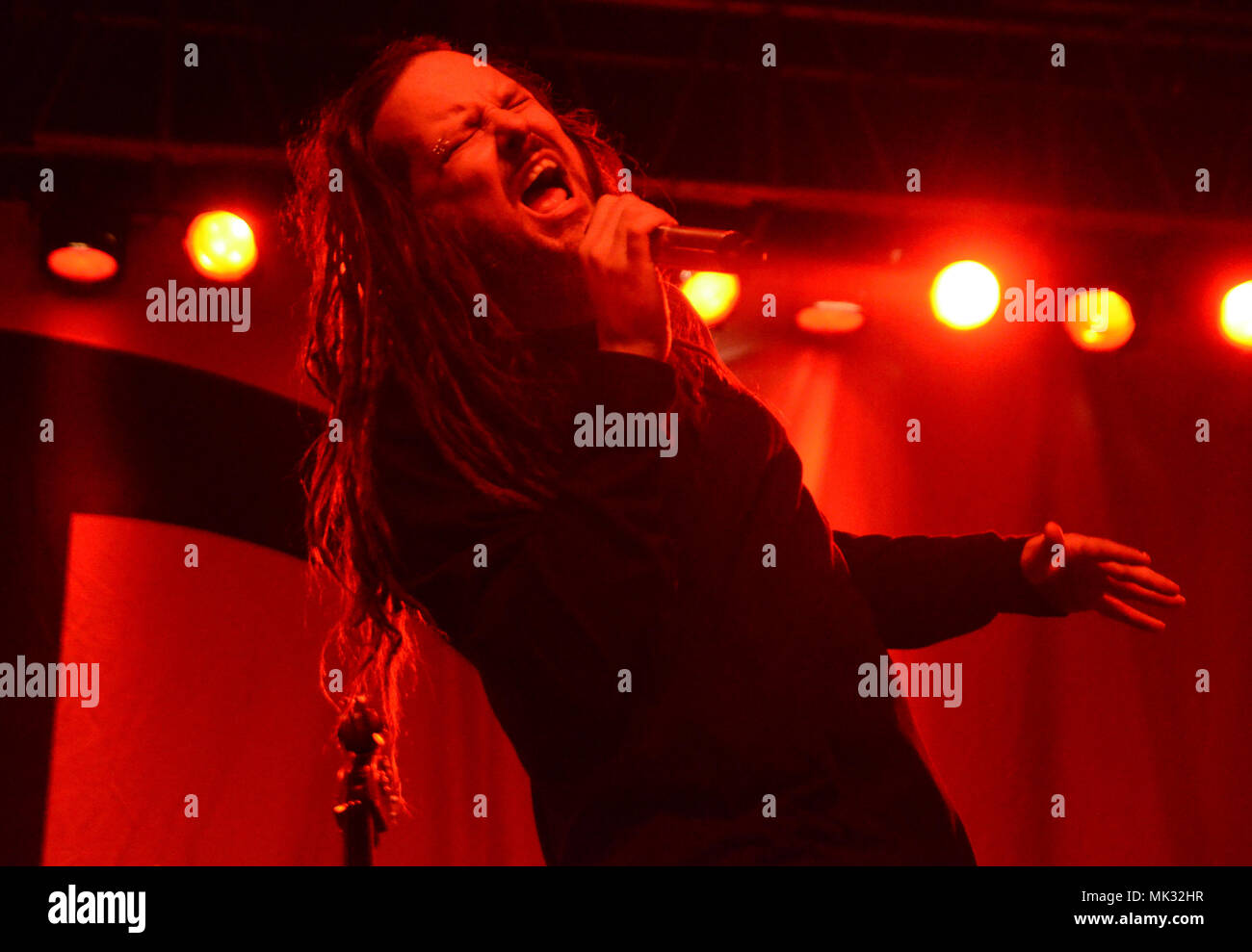 Korn frontman hi-res stock photography and images - Alamy