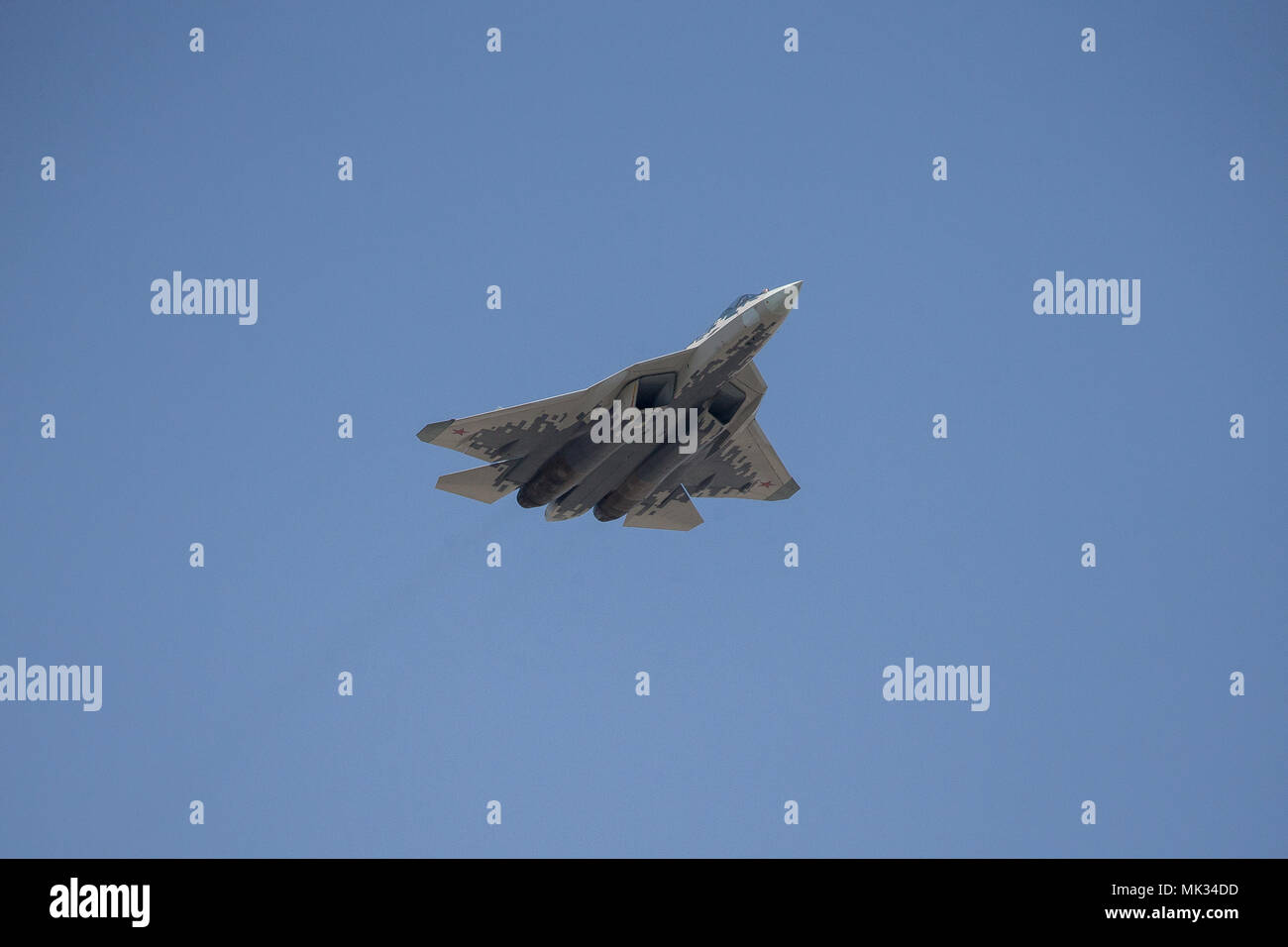 Sukhoi su 57 hi-res stock photography and images - Alamy