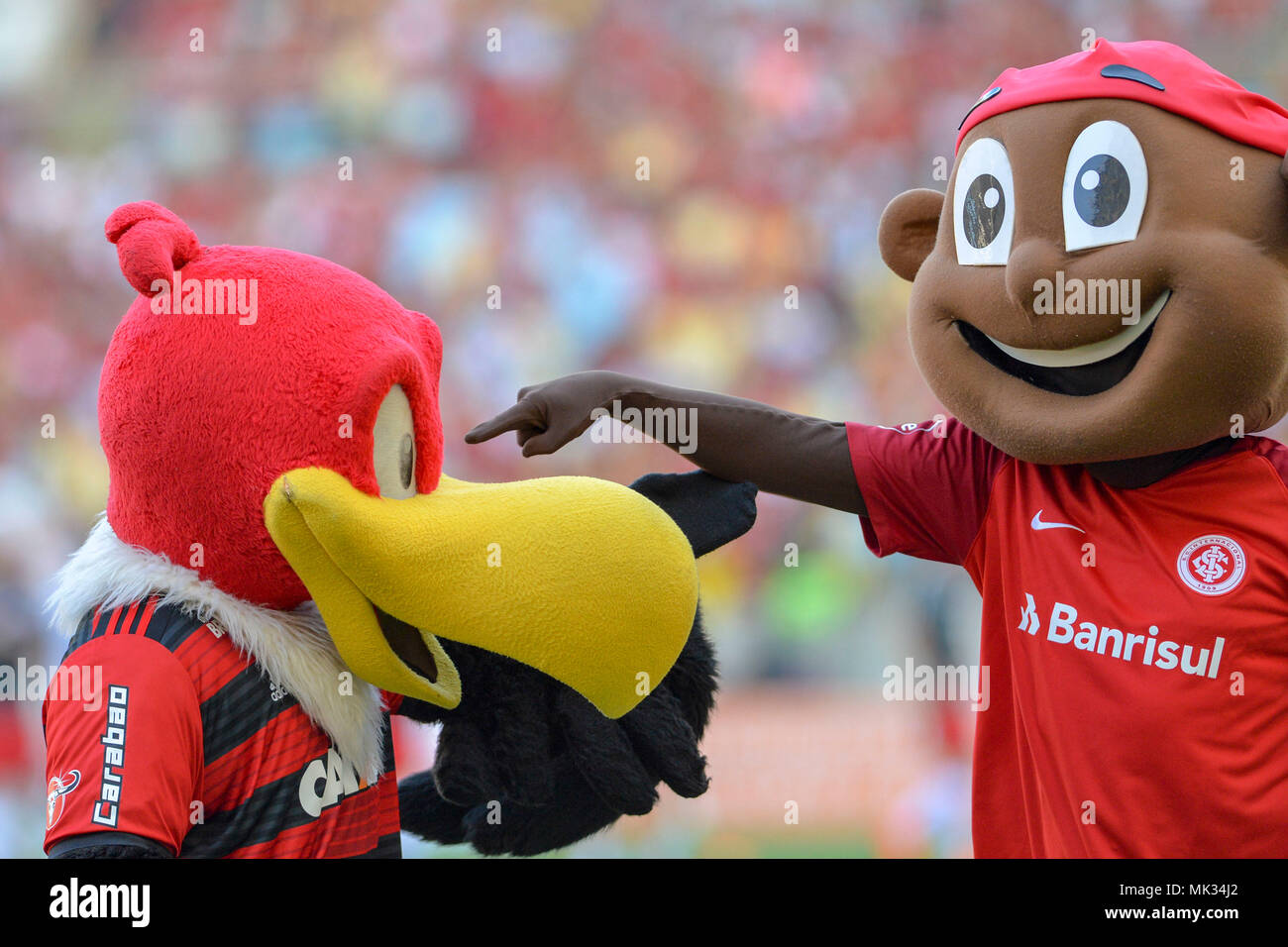Rio De Janeiro, Brazil. 06th May, 2018. Club mascots during Flamengo vs ...
