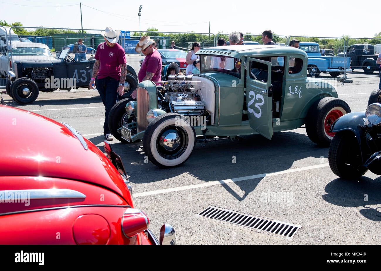 News transport pod hi-res stock photography and images - Alamy
