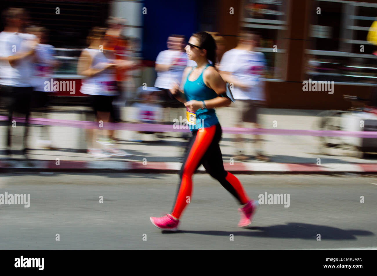 6 km race hi-res stock photography and images - Alamy