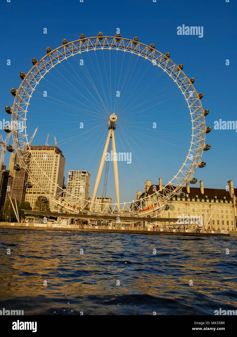 Londons skyline as sun sets hi-res stock photography and images - Alamy