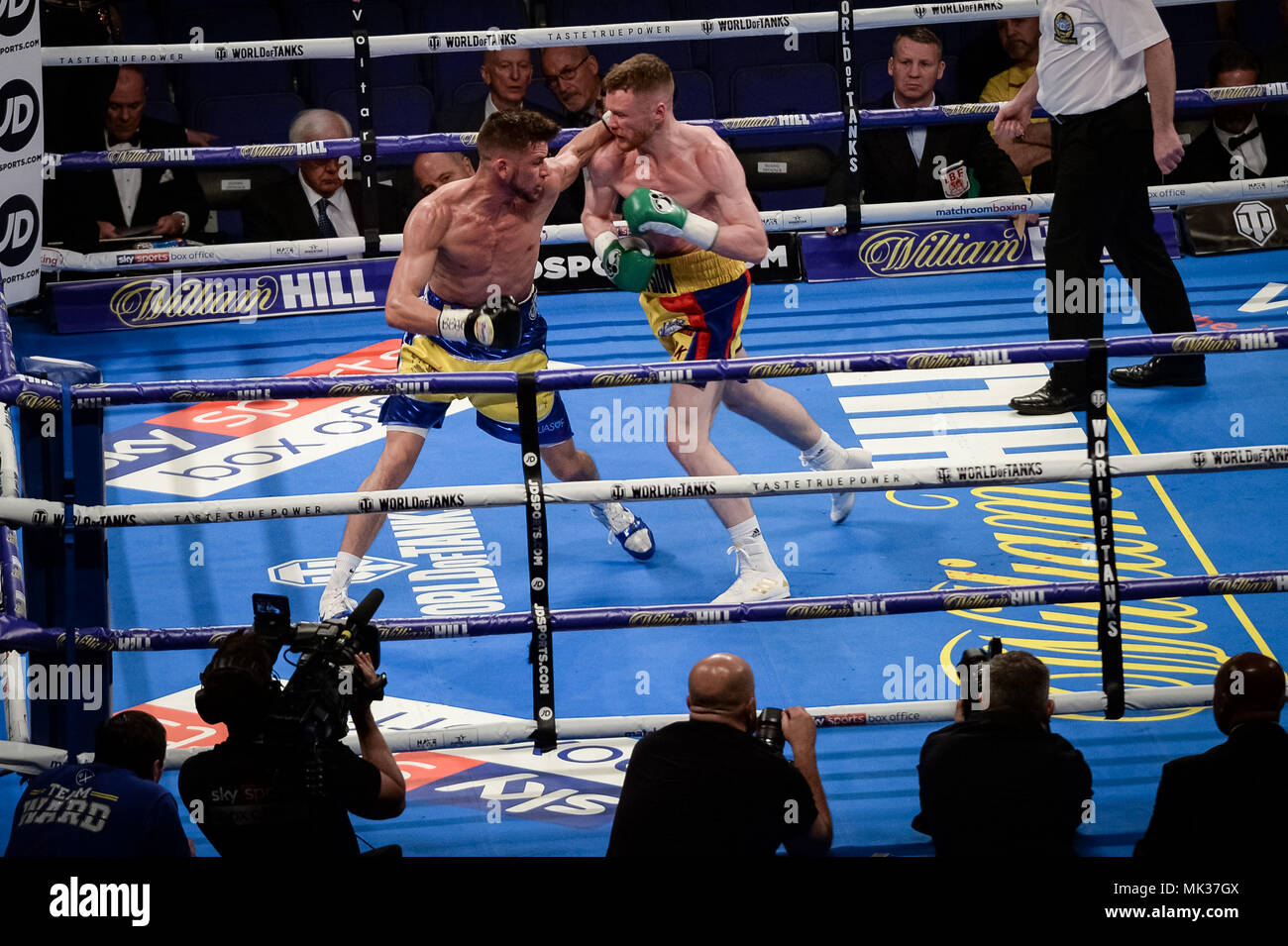 Martin j ward boxer hi-res stock photography and images - Alamy