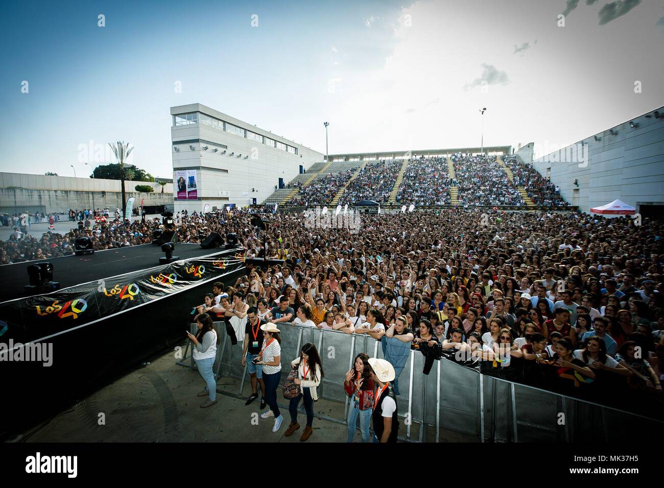 Los40 hi-res stock photography and images - Alamy