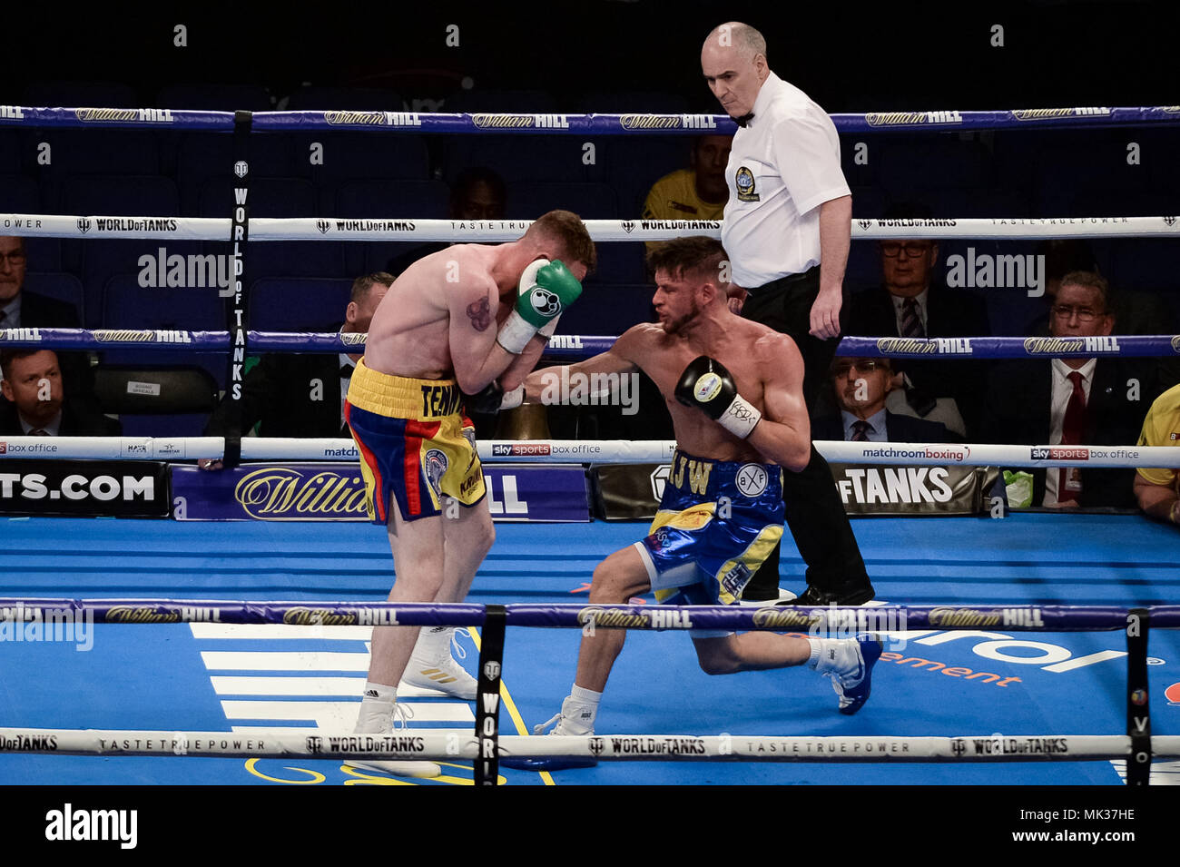 Boxing the o2 arena hi-res stock photography and images - Alamy