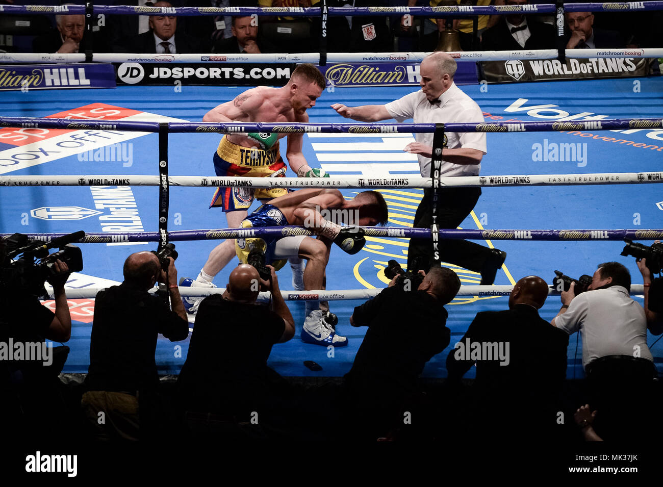 Martin j ward boxer hi-res stock photography and images - Alamy