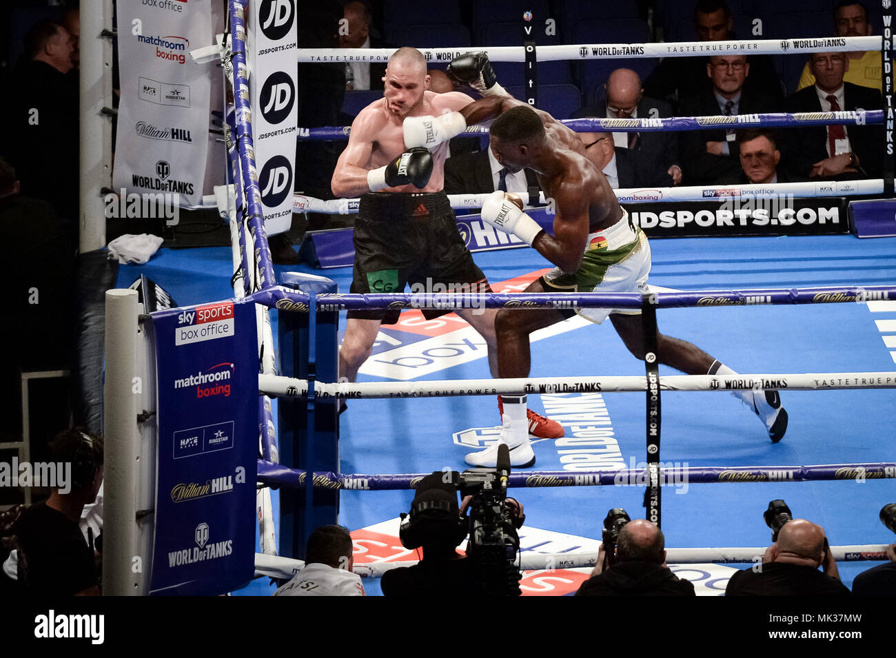 London, UK. 5th May, 2018. Joshua Buatsi vs Stephane Cueva boxing match ...