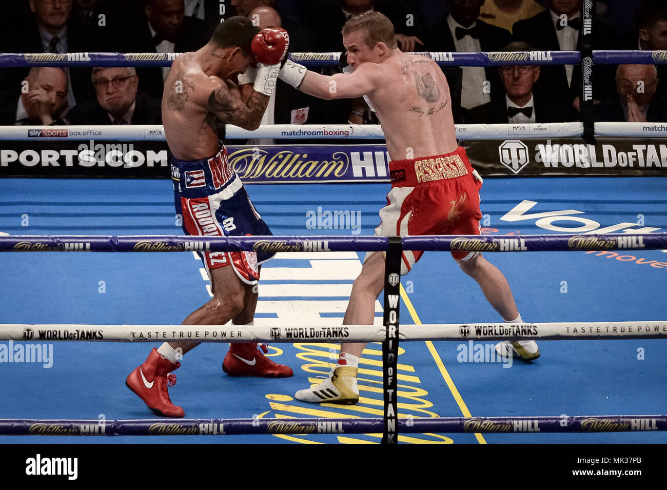 London, UK. 5th May, 2018. Paul Butler vs Emmanuel Rodriguez boxing ...