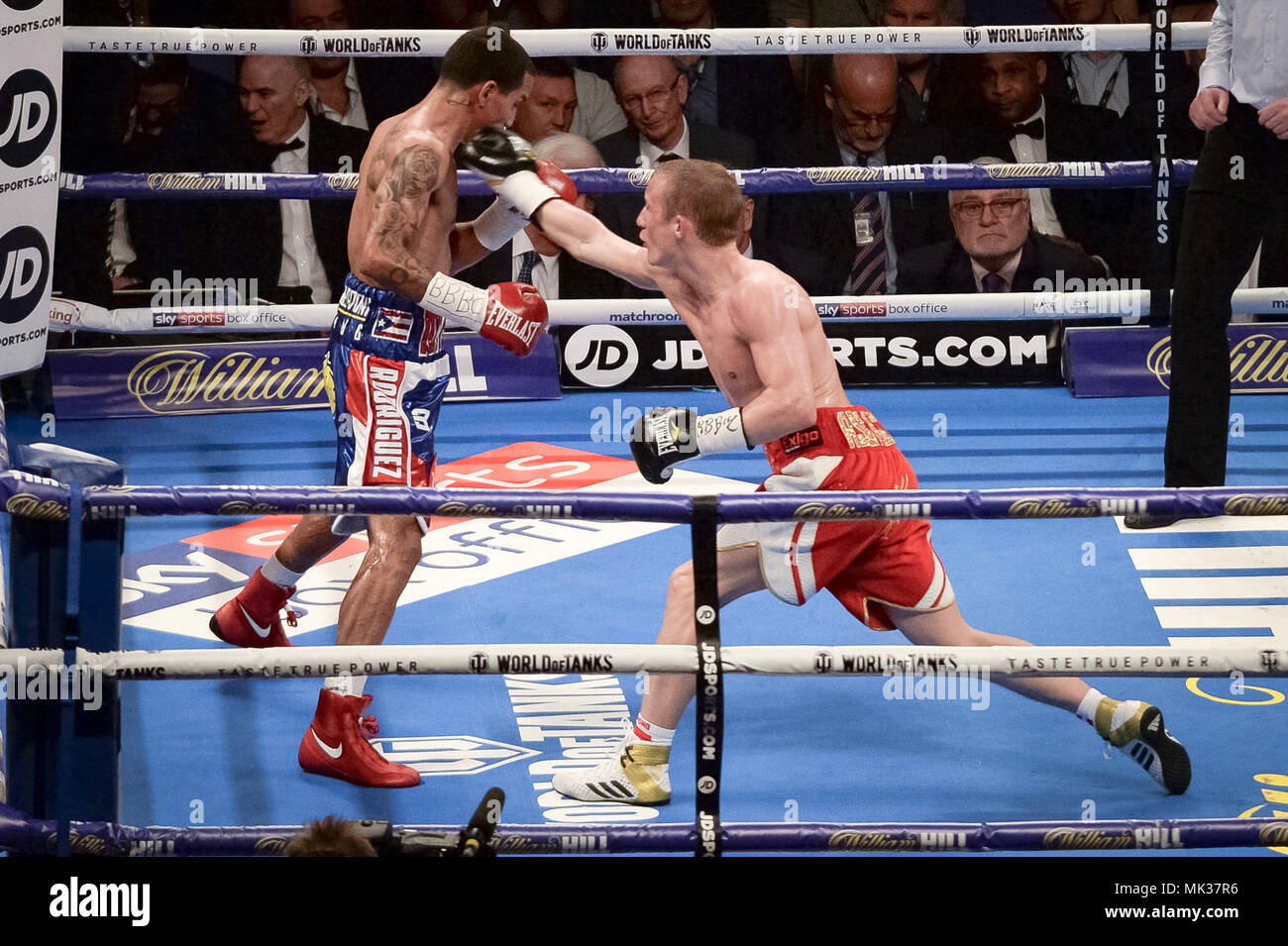 London, UK. 5th May, 2018. Paul Butler vs Emmanuel Rodriguez boxing ...