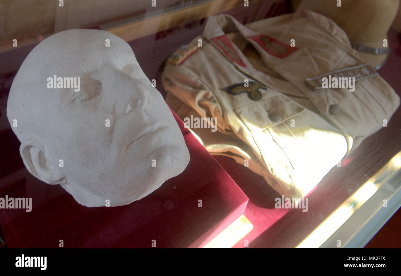 18 April 2018, Germany, Herrlingen: The death mask of Erwin Rommel next ...