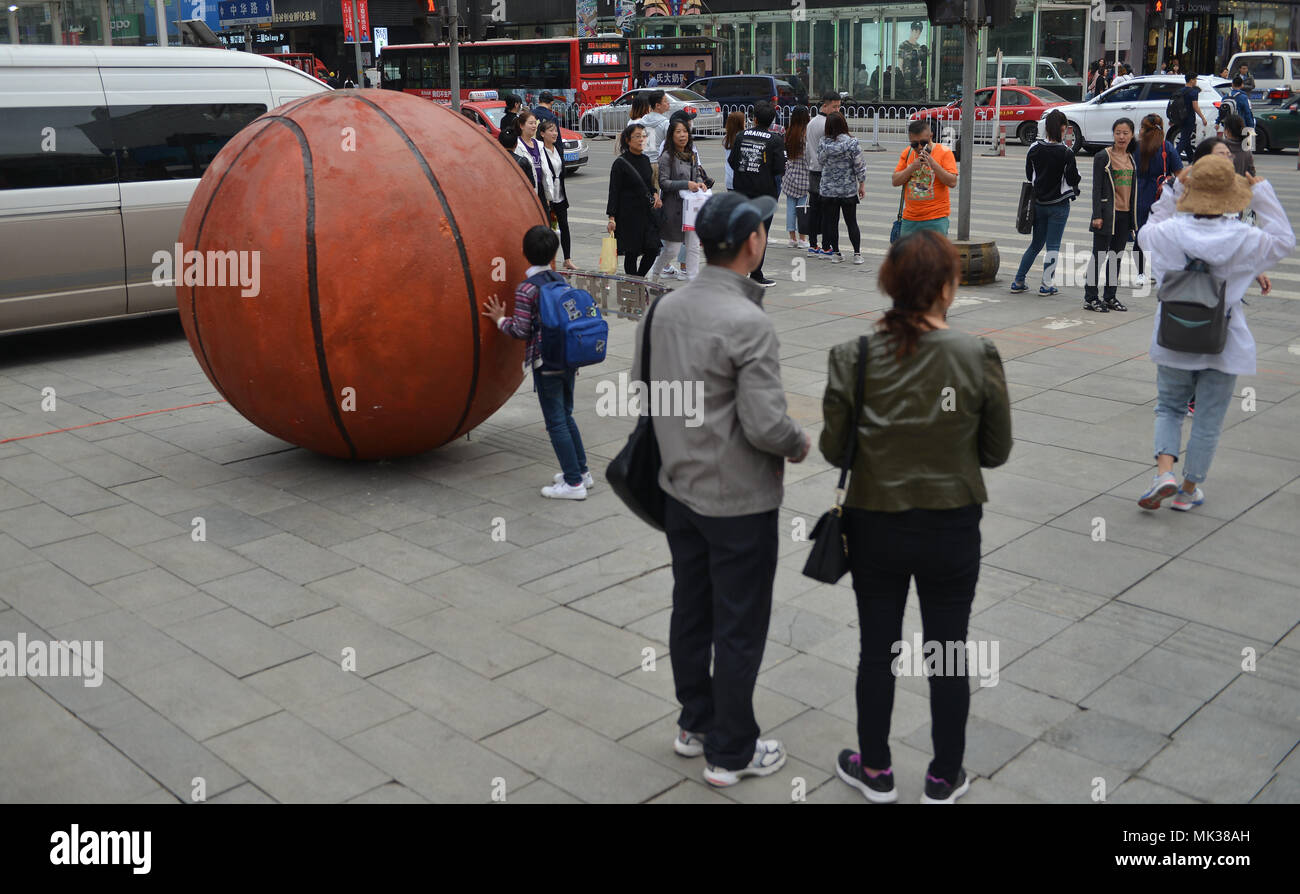 Giant basketball hi-res stock photography and images - Alamy
