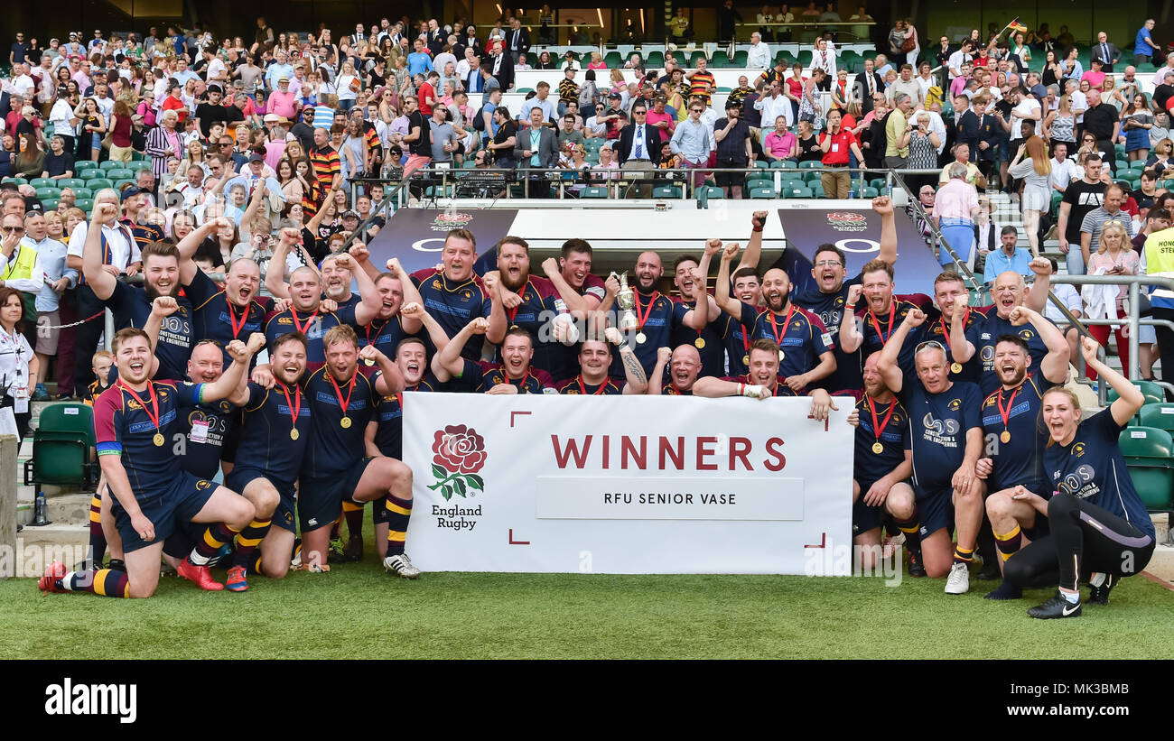 Senior cup rugby hi-res stock photography and images - Alamy