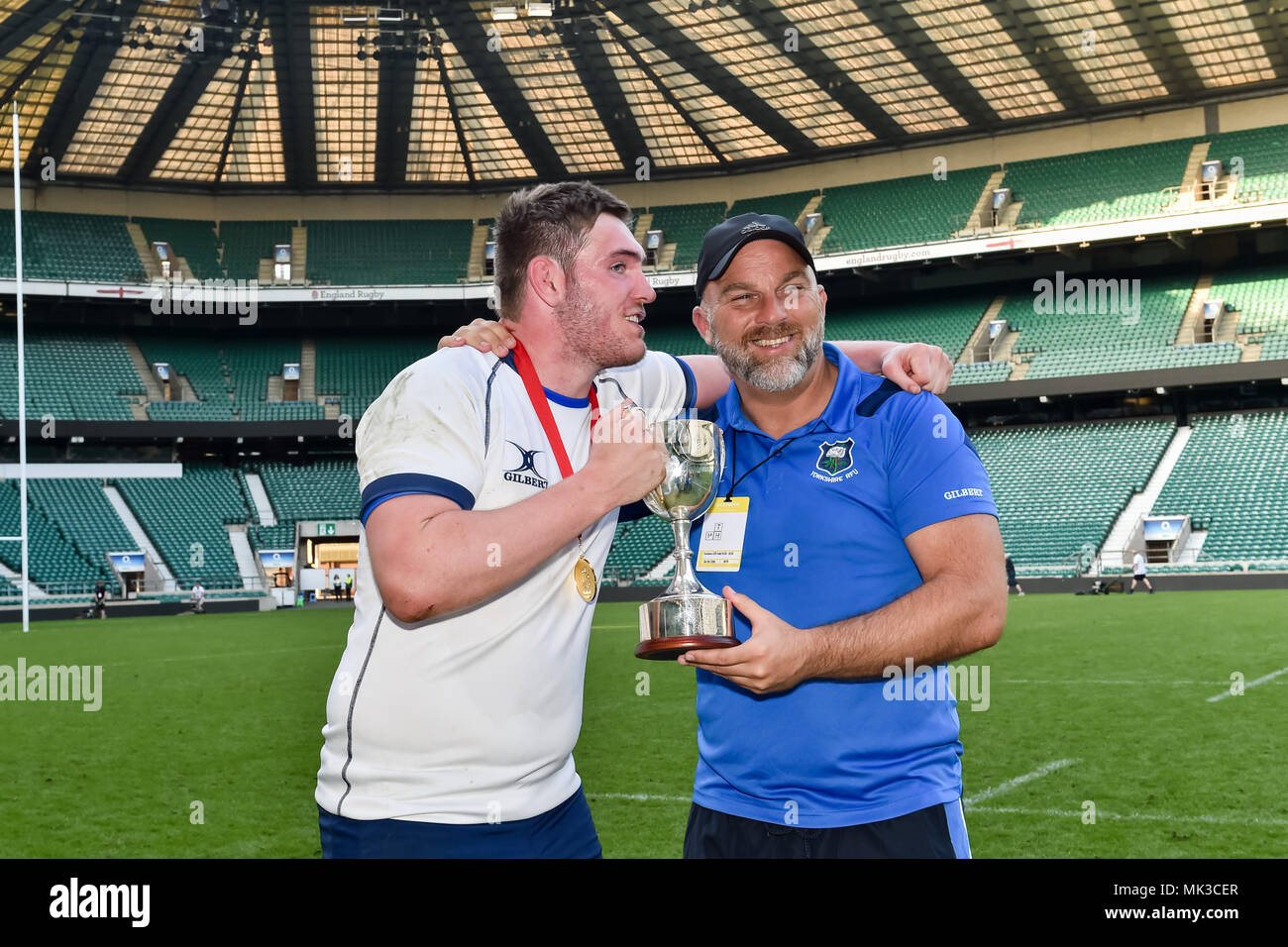 London, UK. 6th May 2018. Captain Zak Poole of Team Yorkshire hold the ...