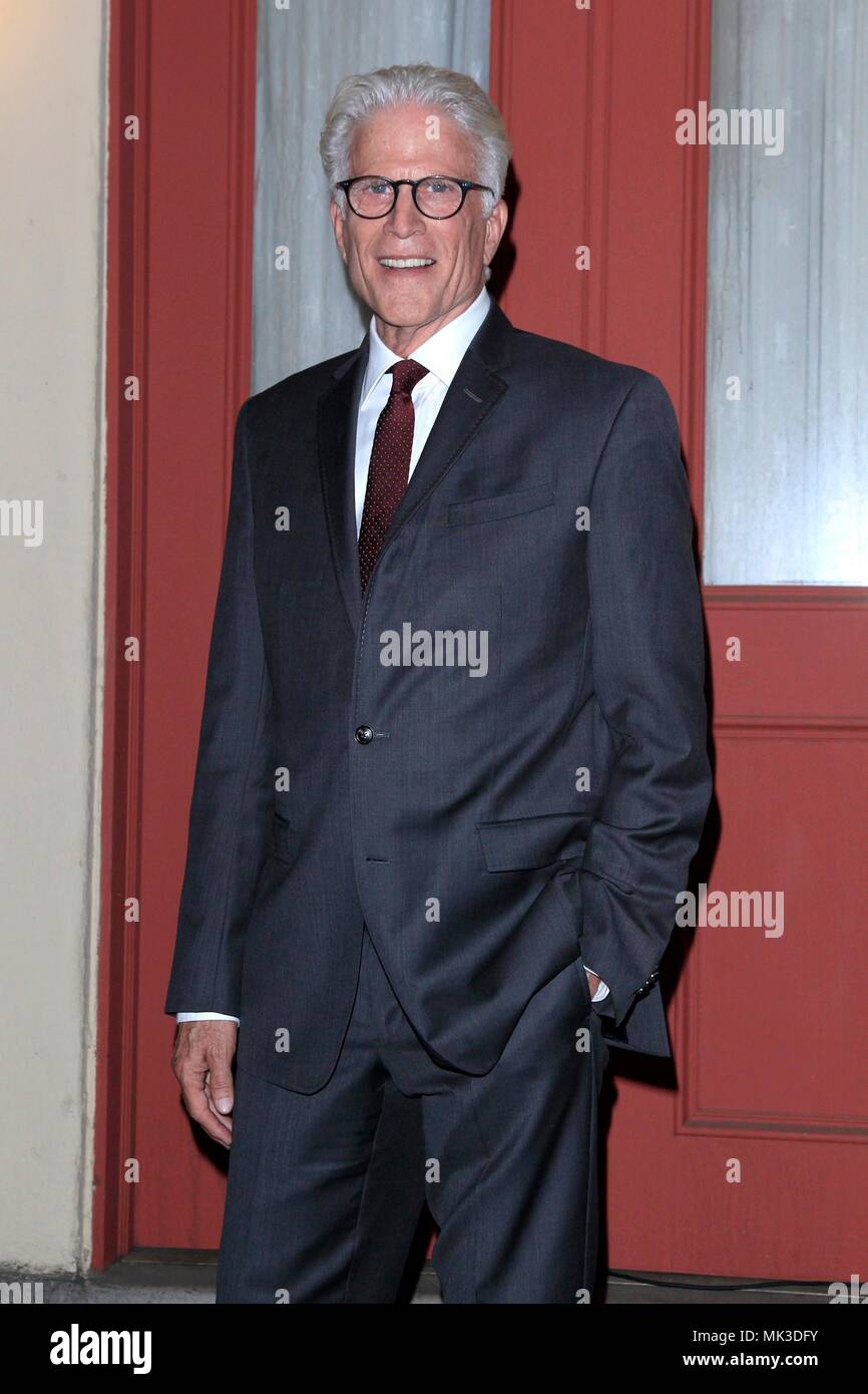 Ted danson the good place hi-res stock photography and images - Alamy