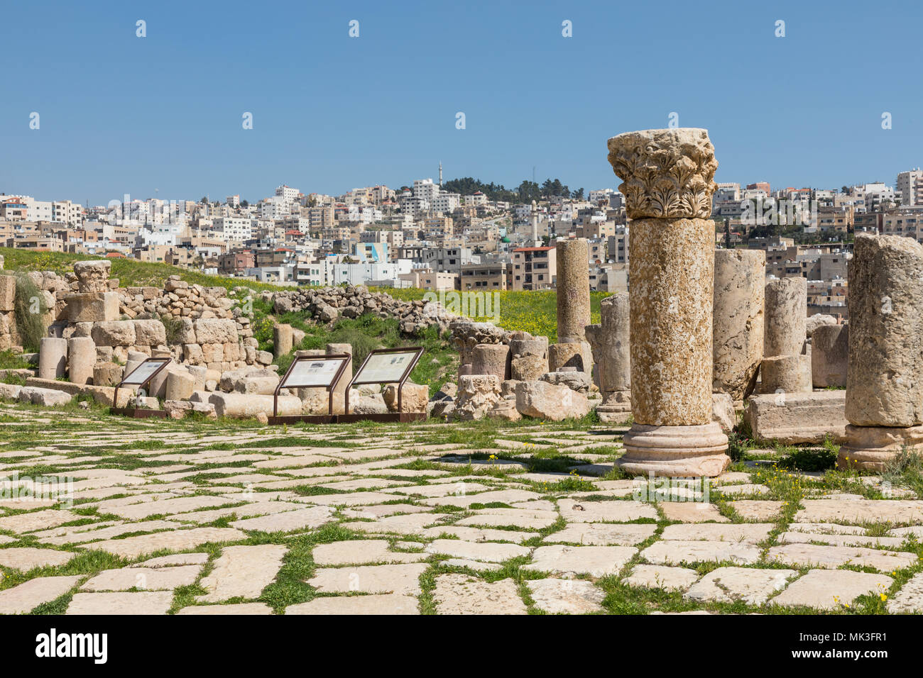 1000 pillar temple hi-res stock photography and images - Alamy